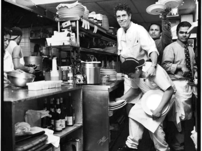 9 Best Trends Restaurant/ Chef/ Kitchen Uniform Styles 2025